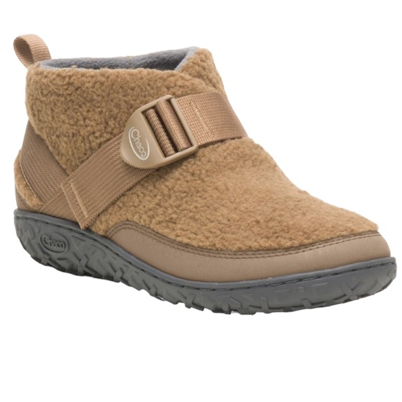 Chaco | Shoes | Chacos Nwt Ramble Fluff Slip On Shoes Natural Brown ...